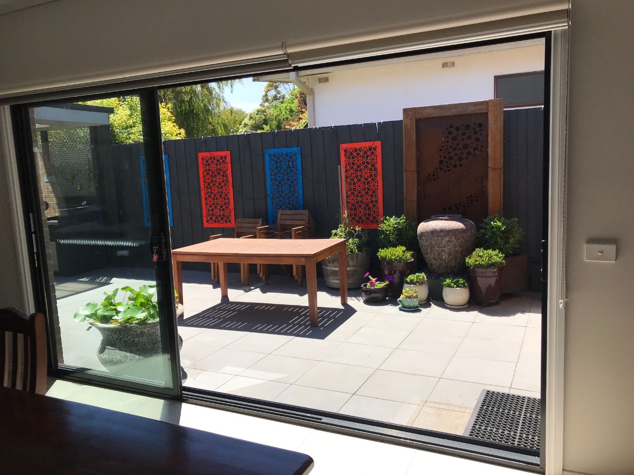 Gallery | Retractascreen