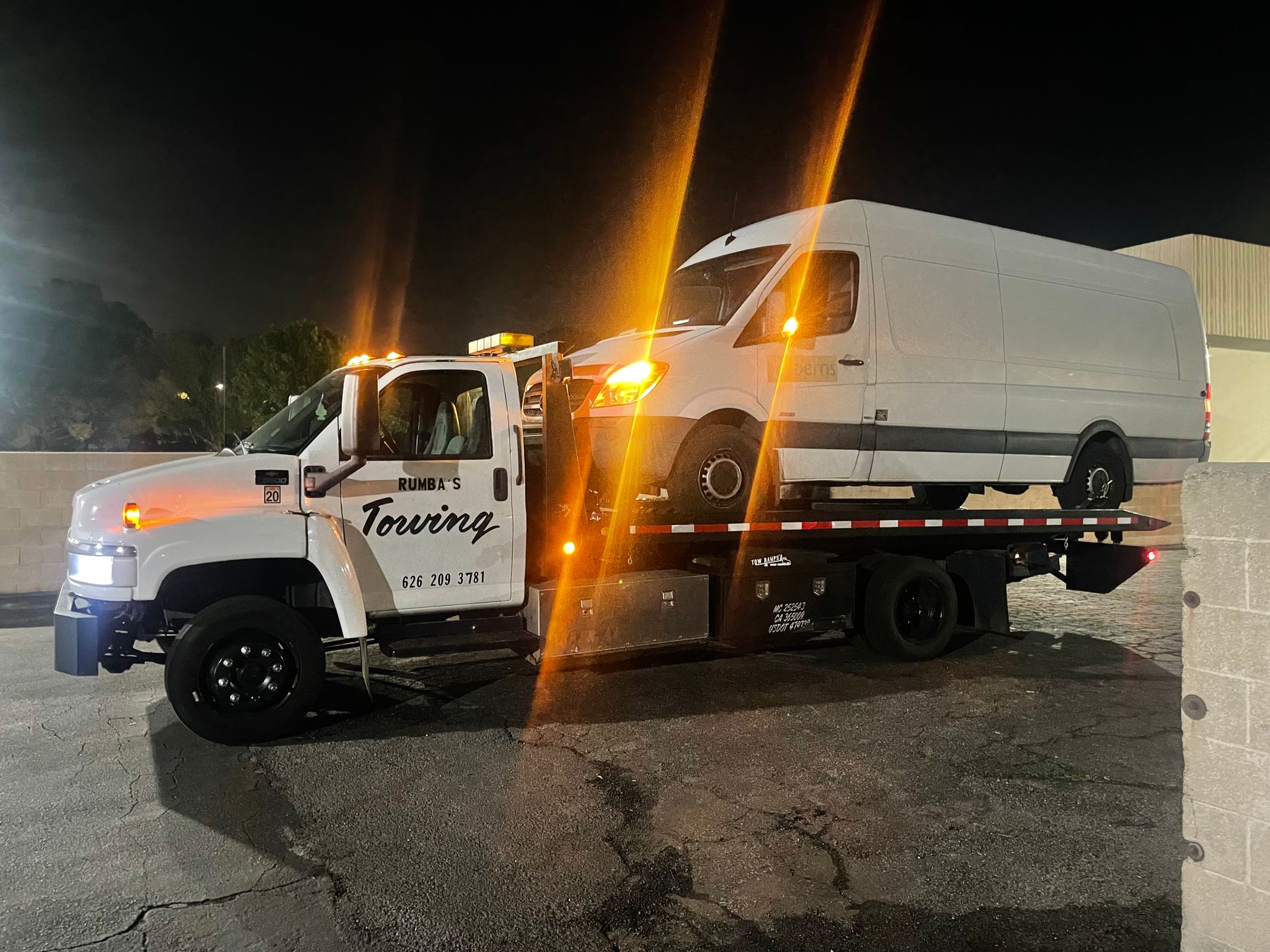 Top Rated Fontana CA Tow Truck | Rumbas Towing
