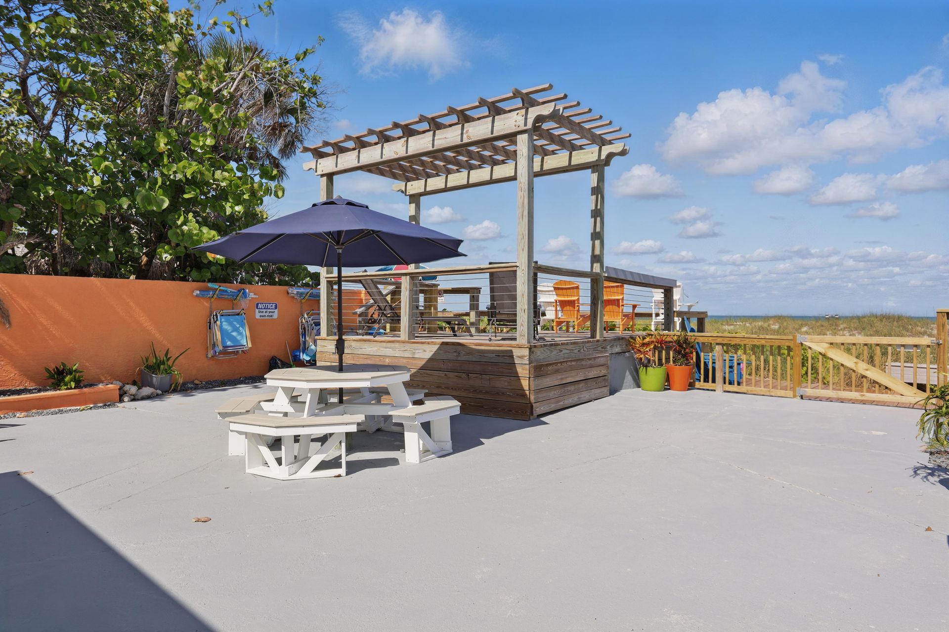 Beachfront Cottages | Coco Sands | Cocoa Beach, FL