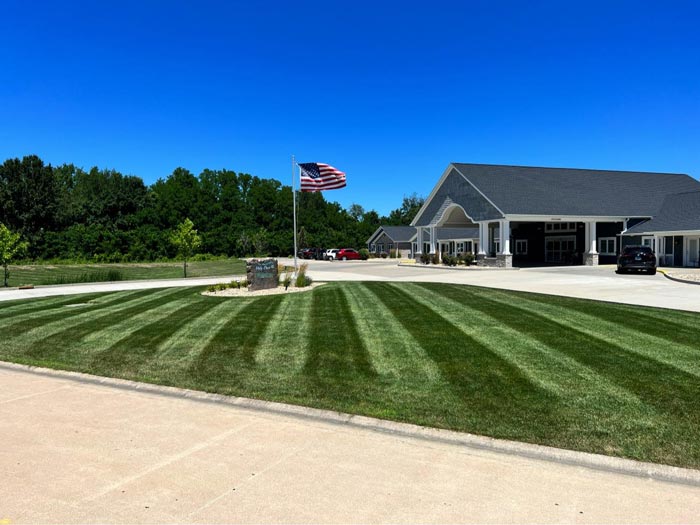 Luxury Lawn Care - Landscaping Services - Edwardsville, IL