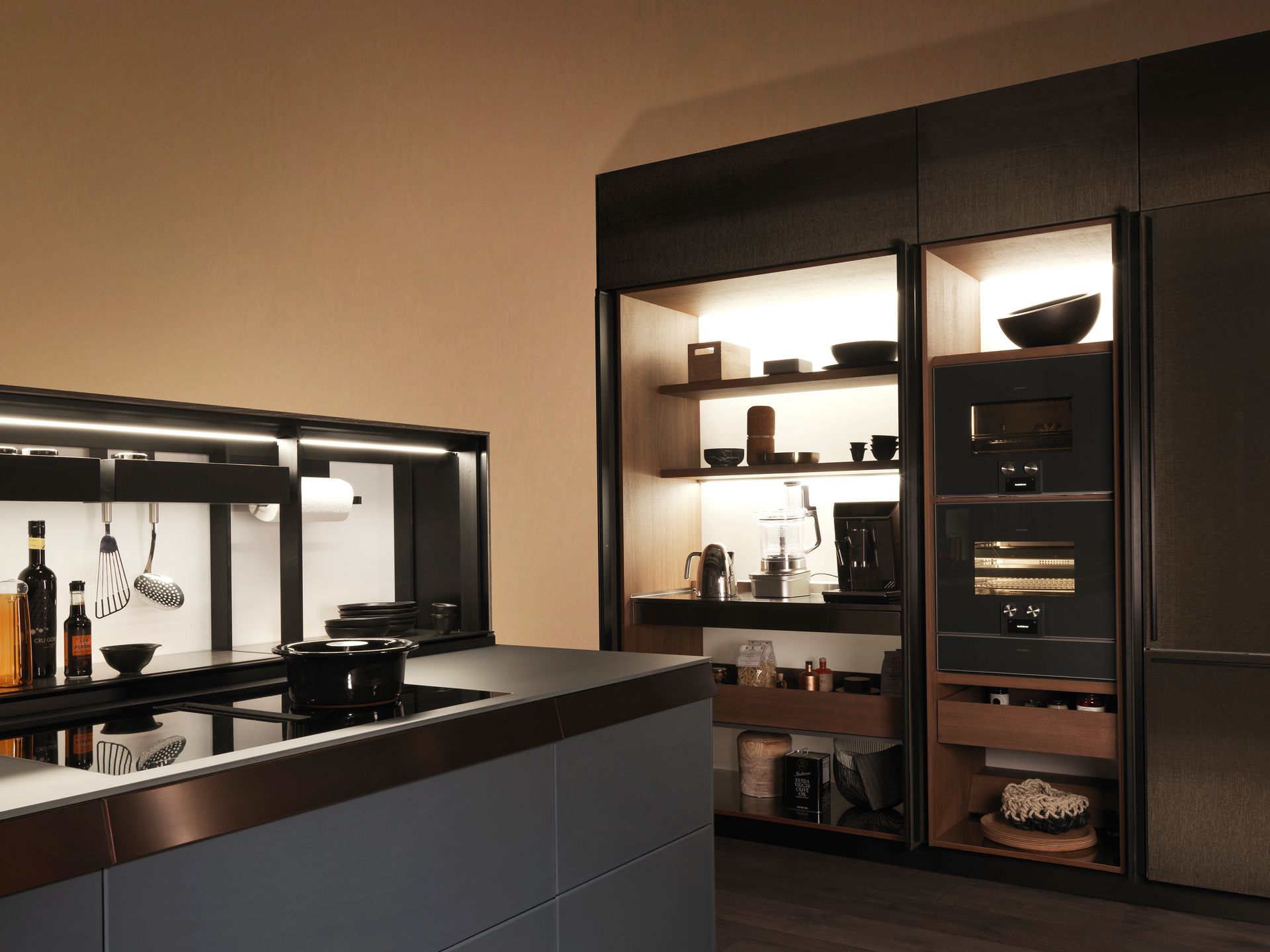 Tower Units With Receding Doors | Valcucine London