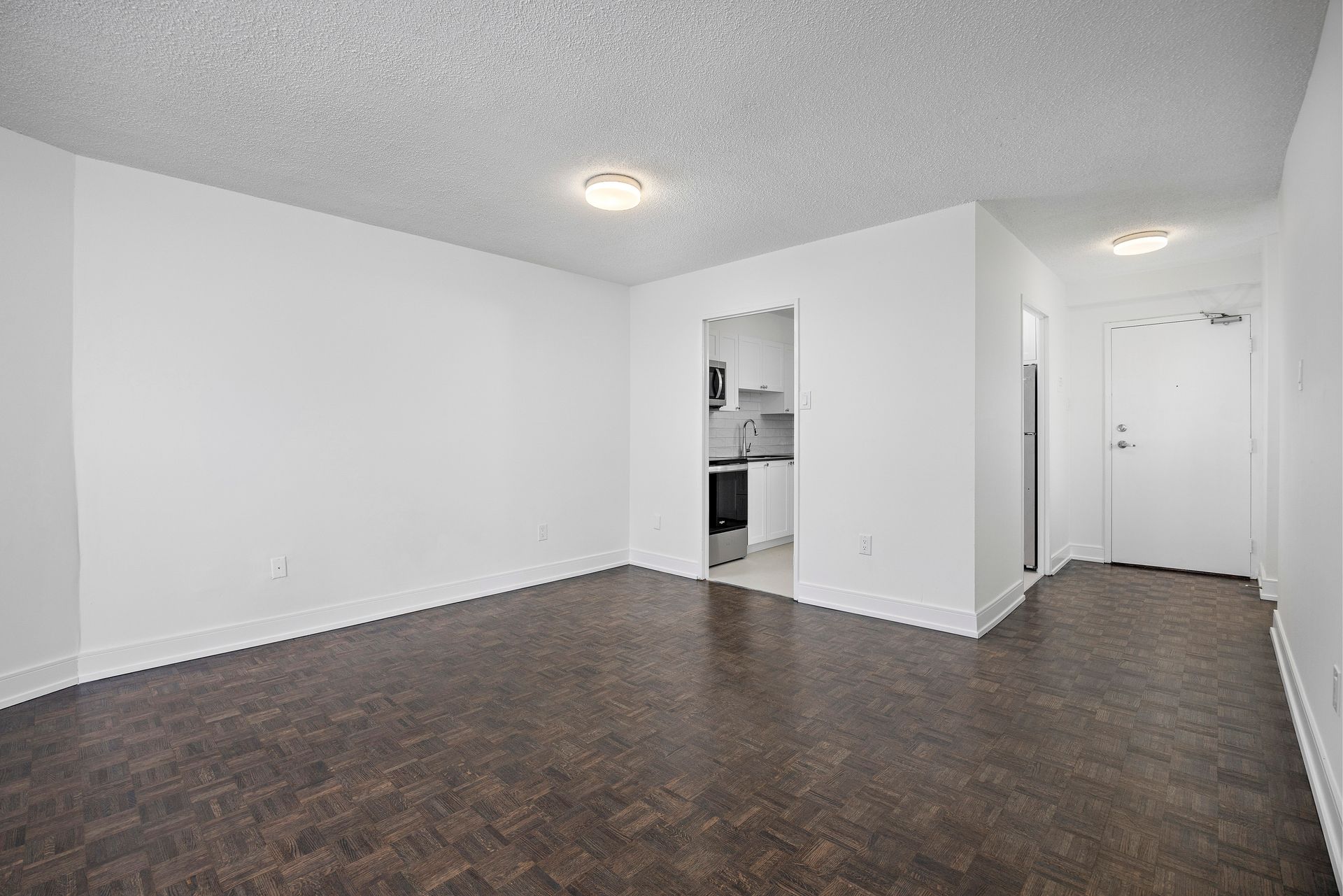 2445 The Collegeway Suites