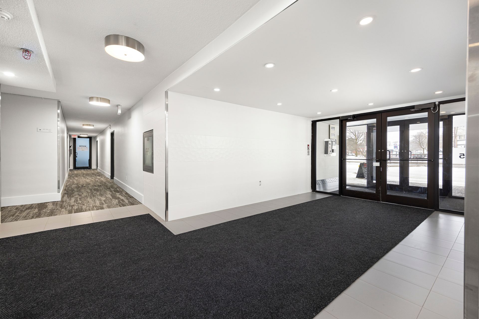 Photos of 2445 The Collegeway