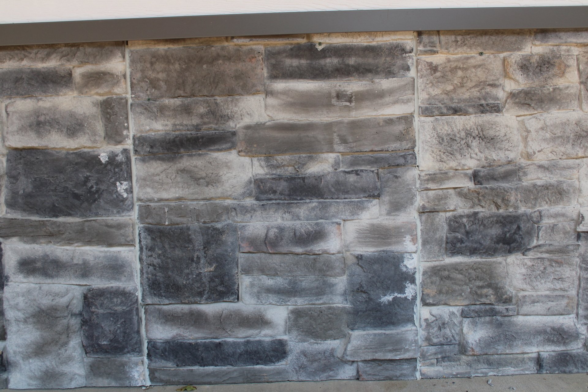 Rock Textured Precast Concrete Panels | Crete Cast Products