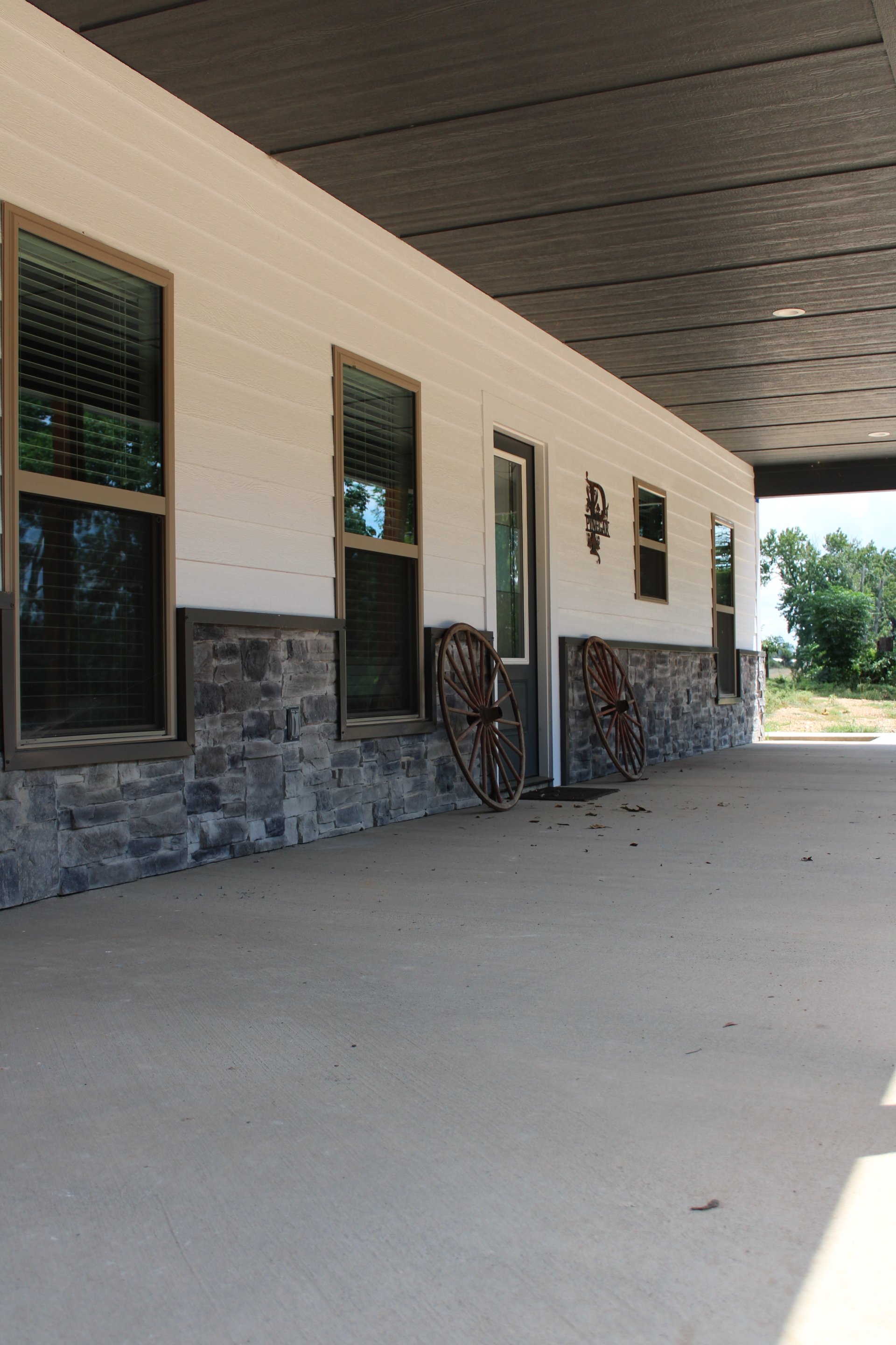 Rock Textured Precast Concrete Panels | Crete Cast Products