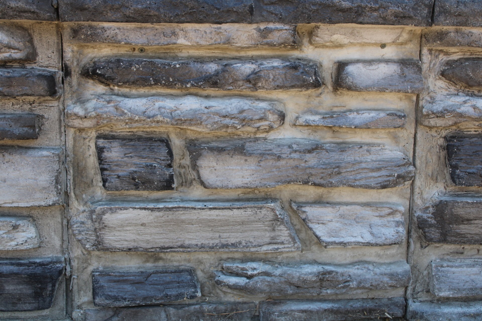 Rock Textured Precast Concrete Panels | Crete Cast Products