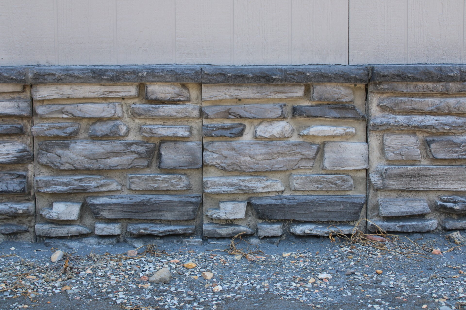Rock Textured Precast Concrete Panels | Crete Cast Products