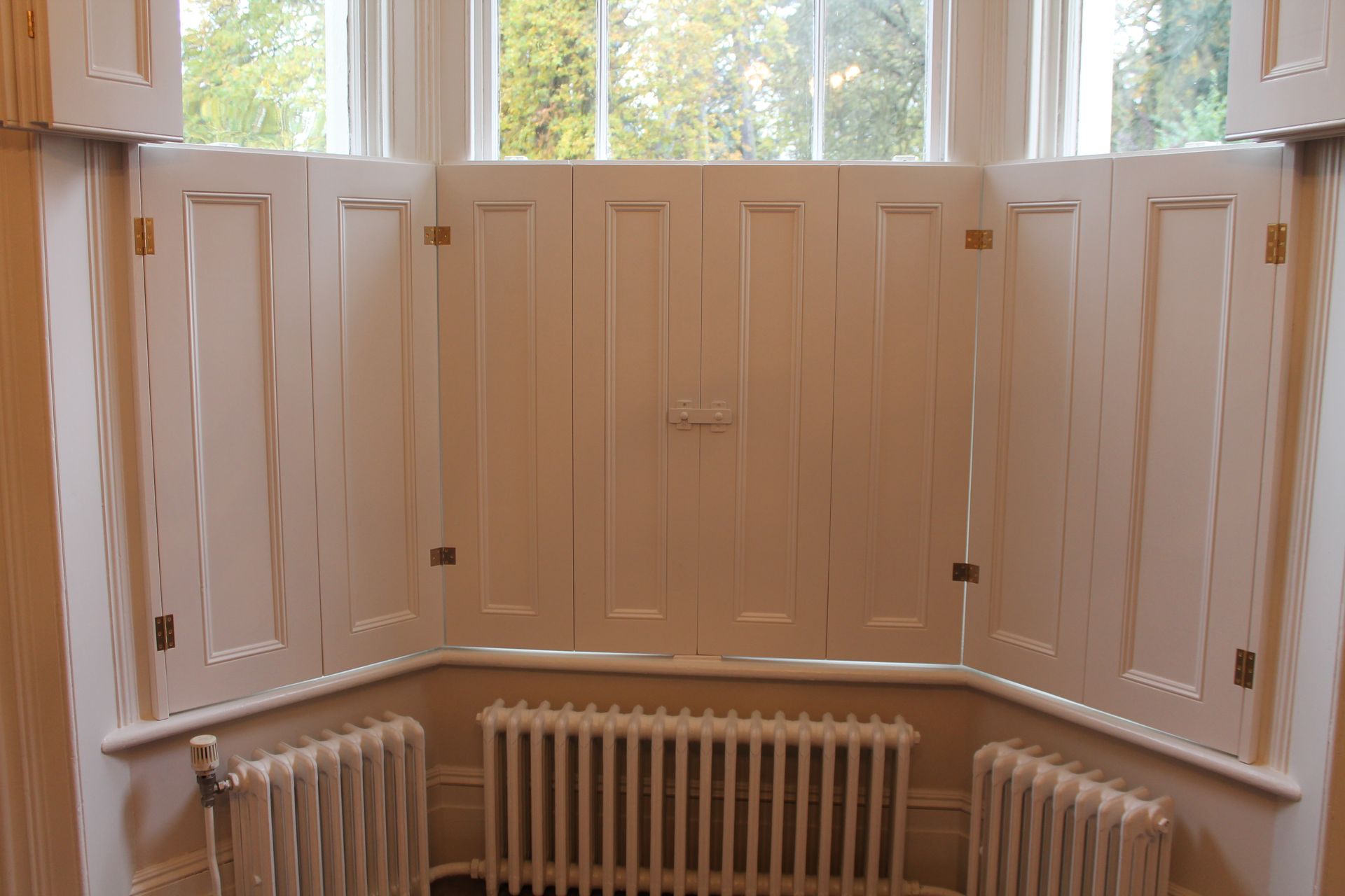 VICTORIAN SHUTTERS