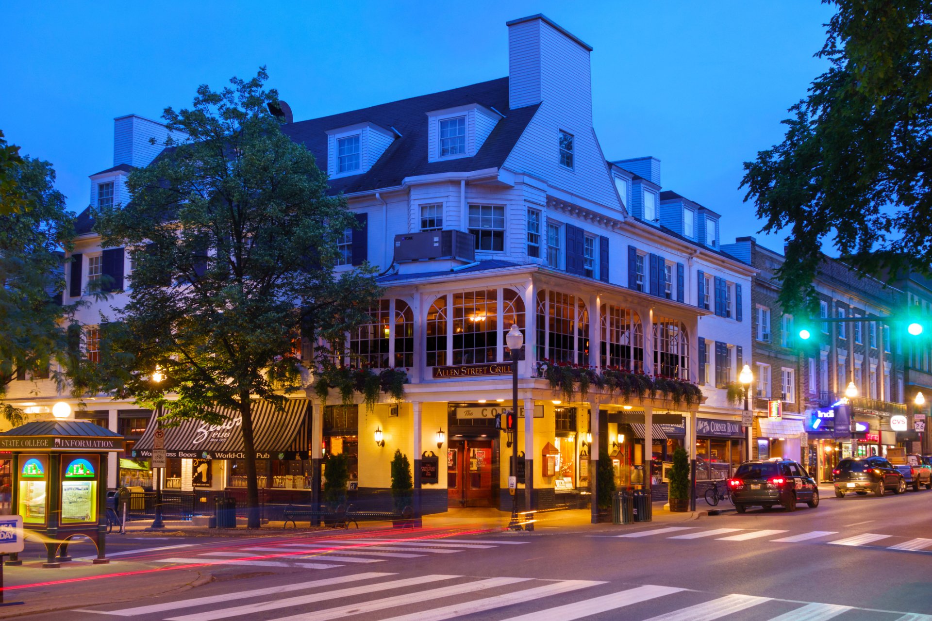 More Than 30 Years of Experience | Continental Real Estate Management