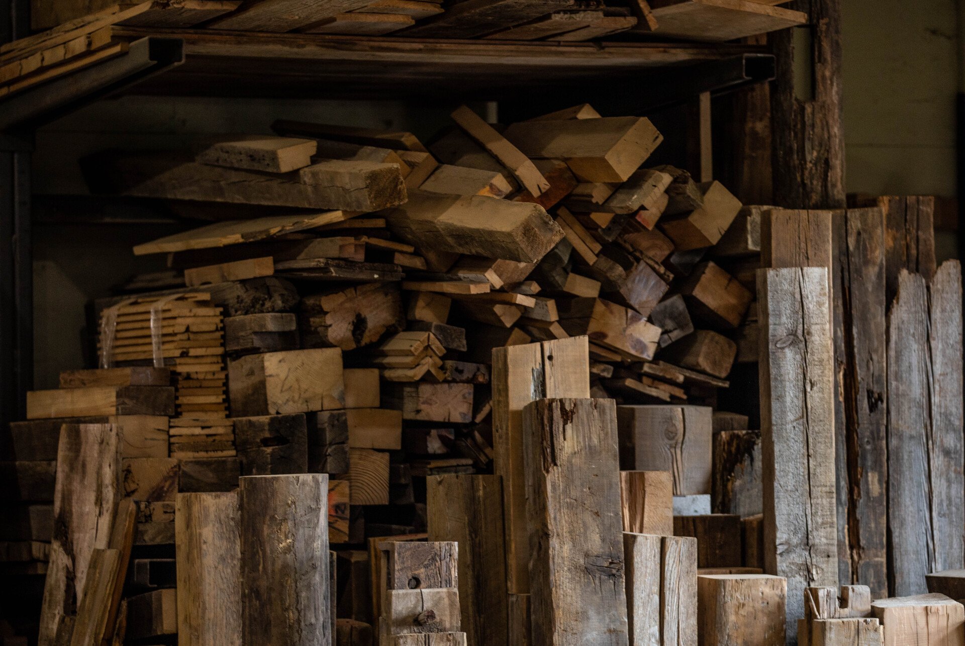 Why Heritage Uses Old Growth Lumber
