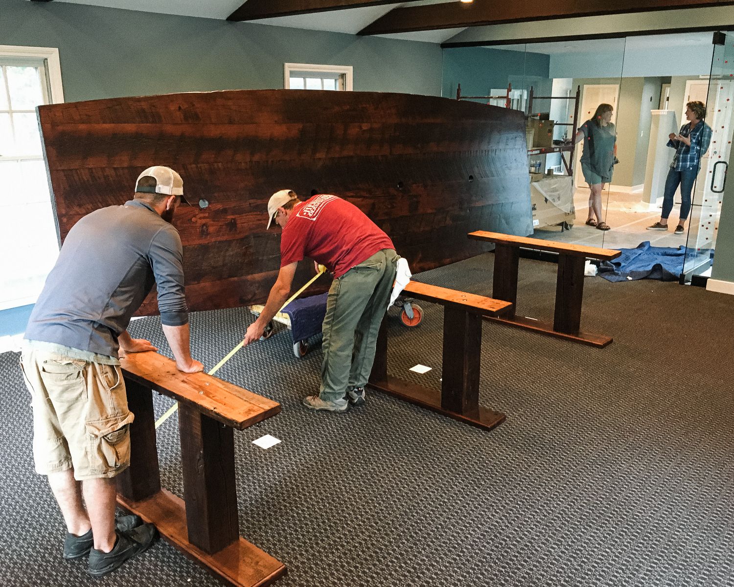 Choosing the Perfect Reclaimed Wood Conference Table