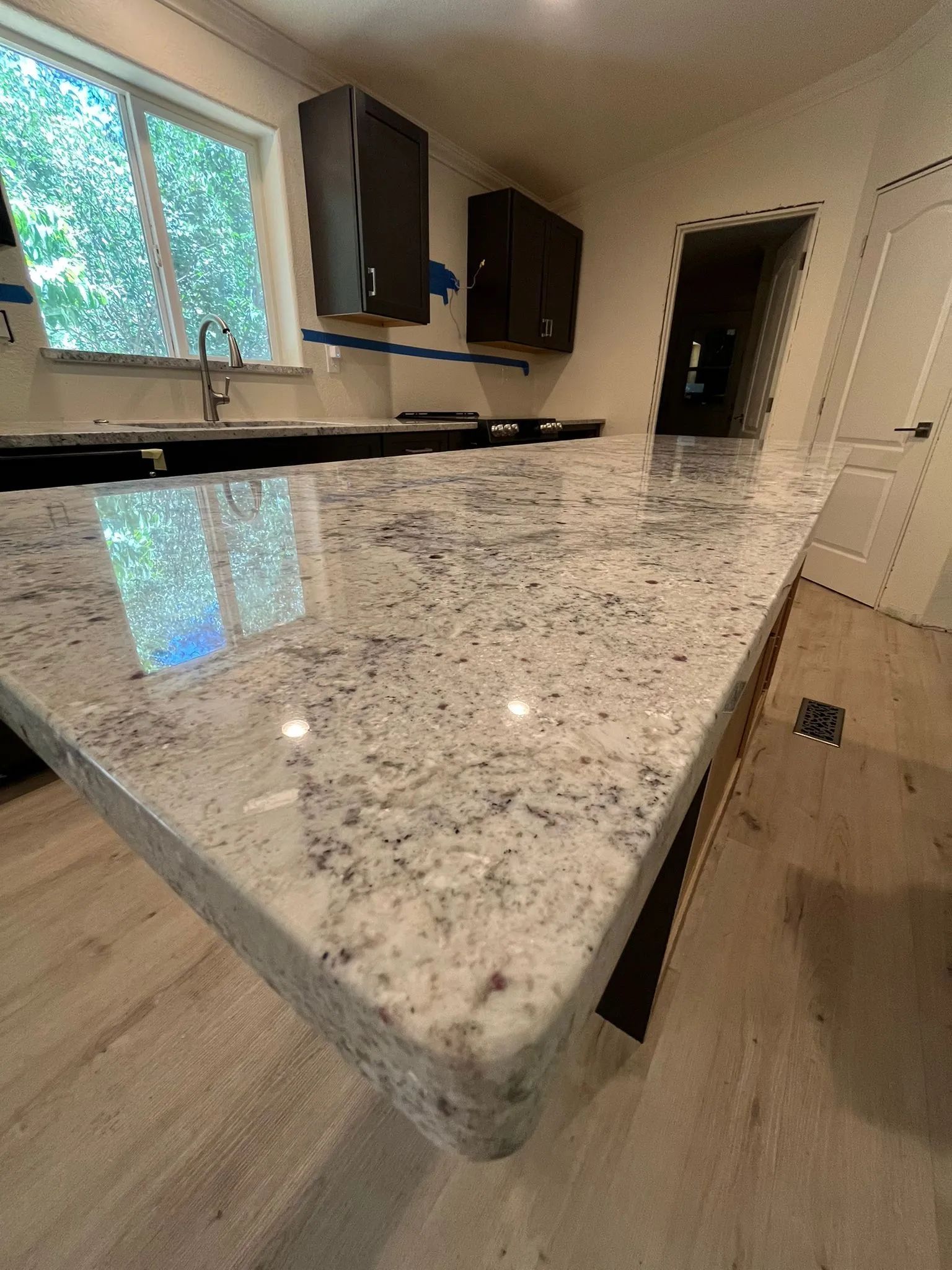 Trending Colors and Styles in Granite Countertops for Modern Homes