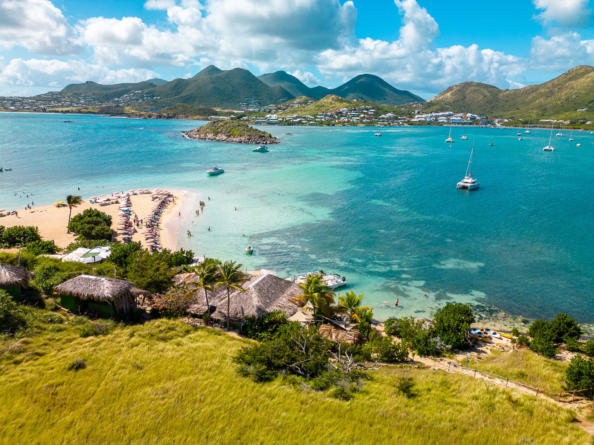 Karibuni Restaurant on Pinel island | Le Karibuni