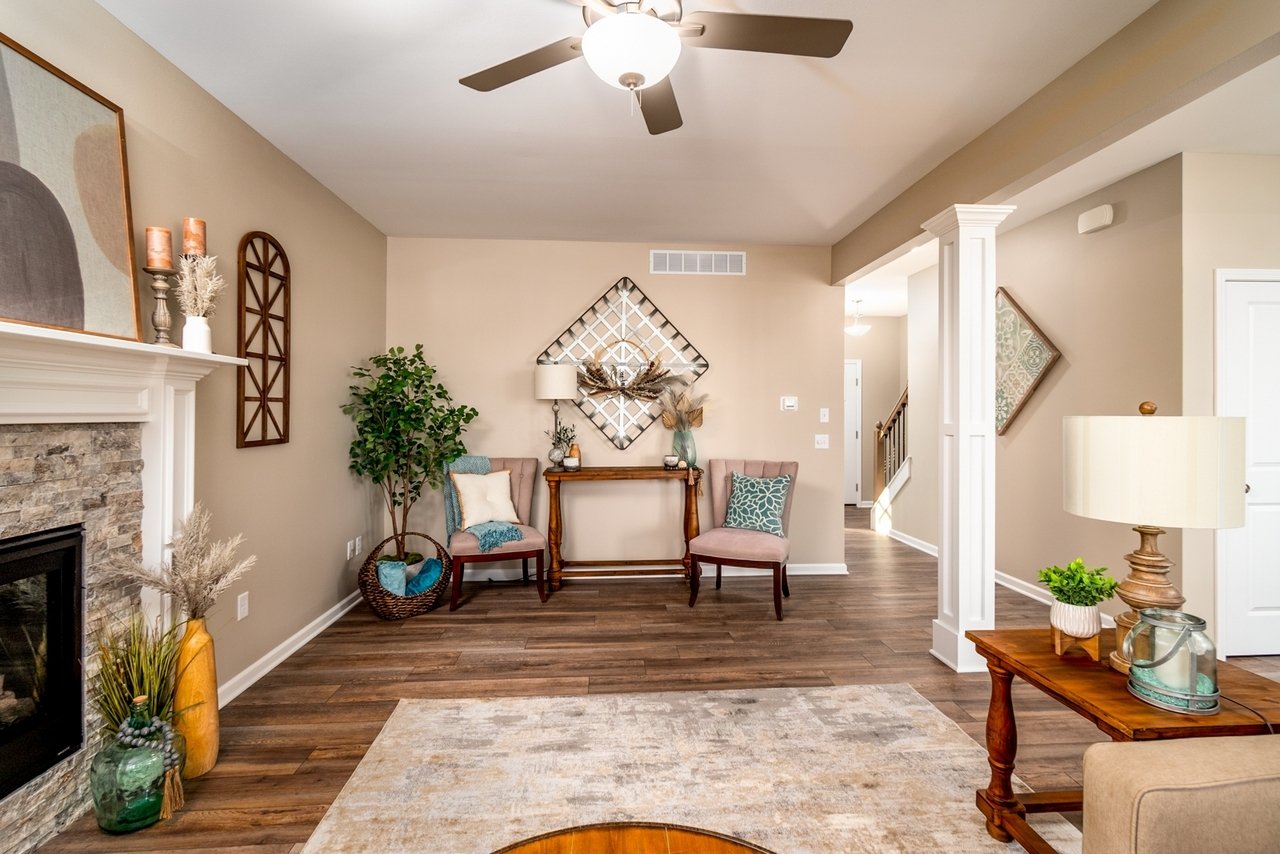 Interior Gallery | Buckeye Real Estate Group