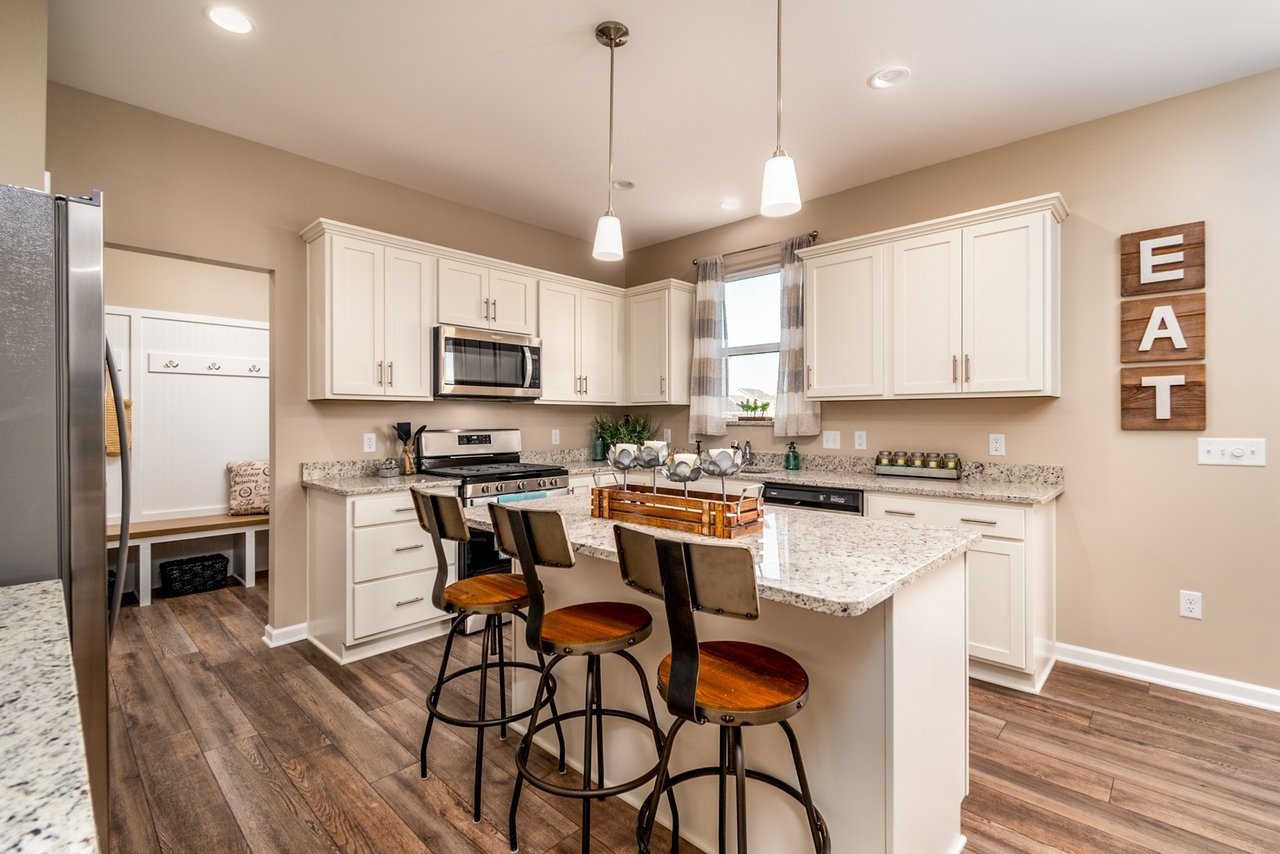 Interior Gallery | Buckeye Real Estate Group