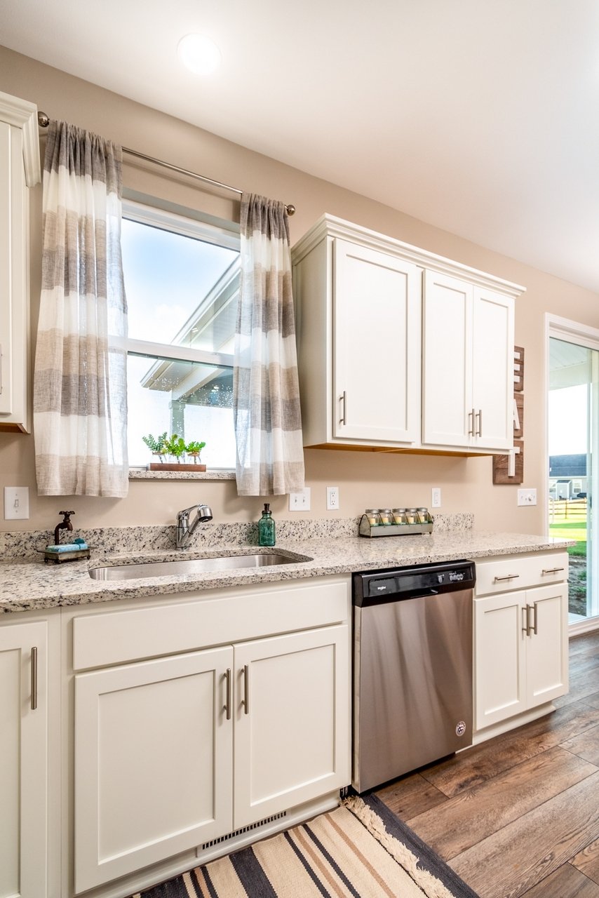 Interior Gallery | Buckeye Real Estate Group