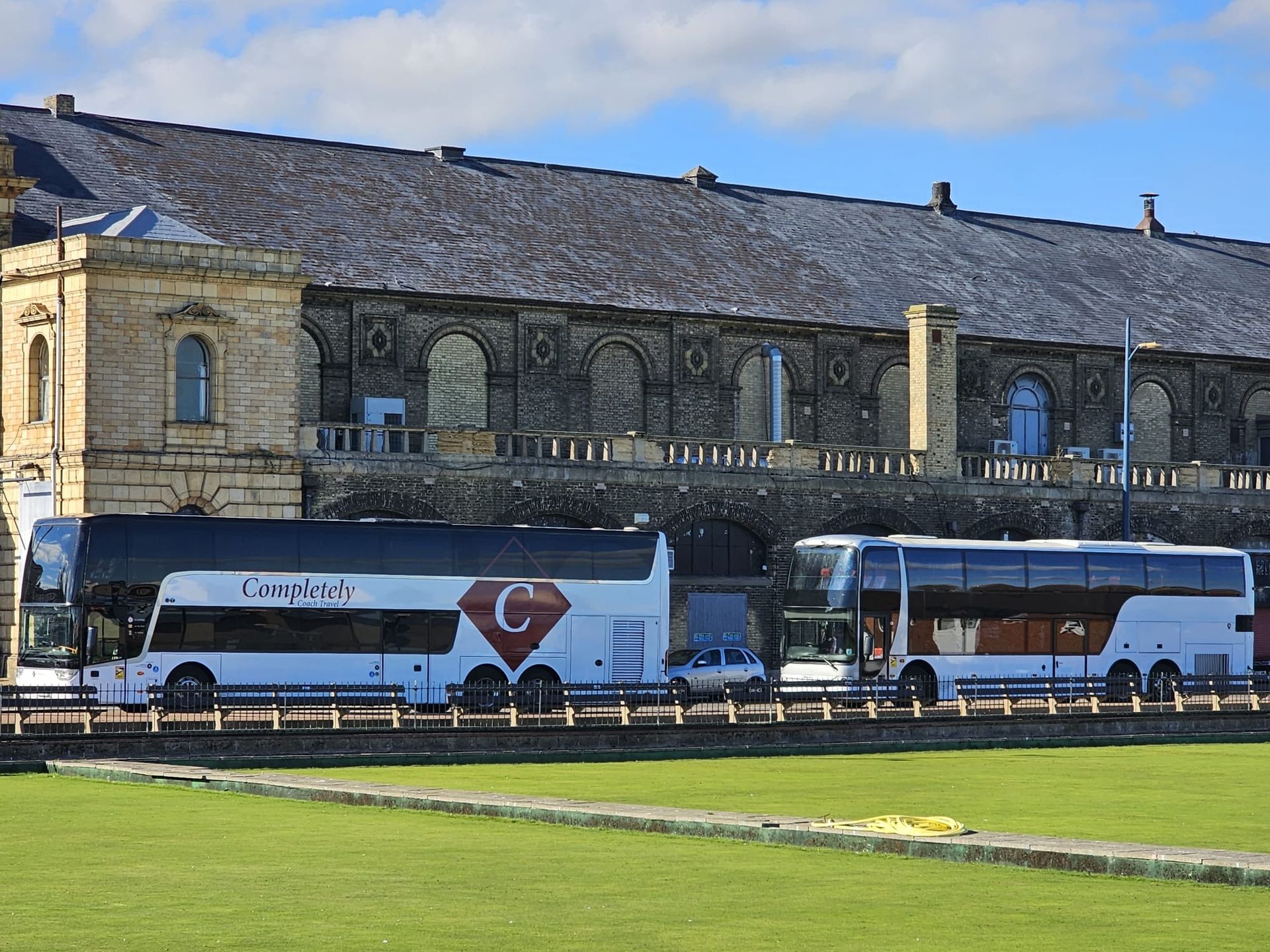 Norfolk Coach Hire - 01603 552377