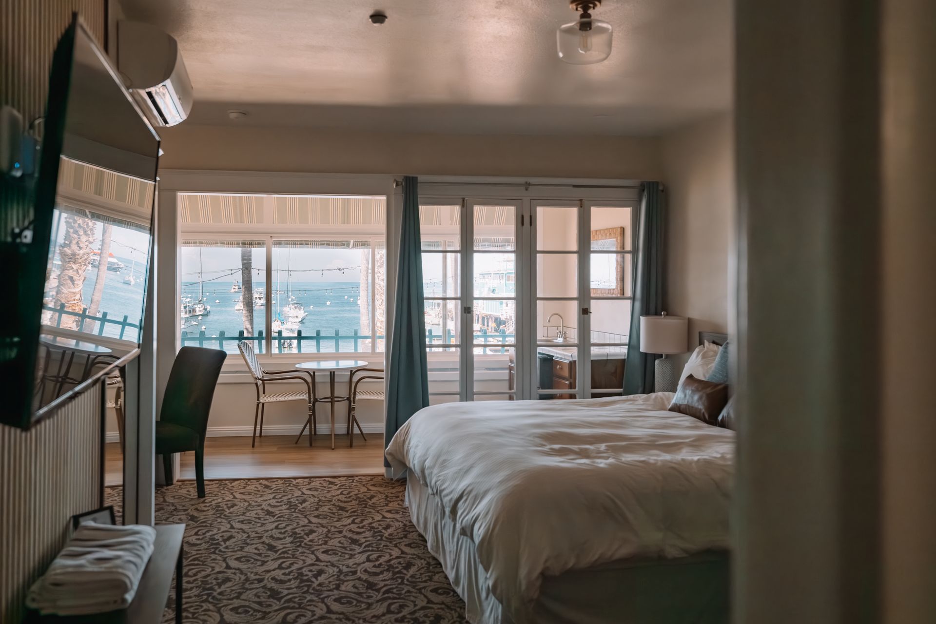 Discover the History of The Edgewater | The Edgewater