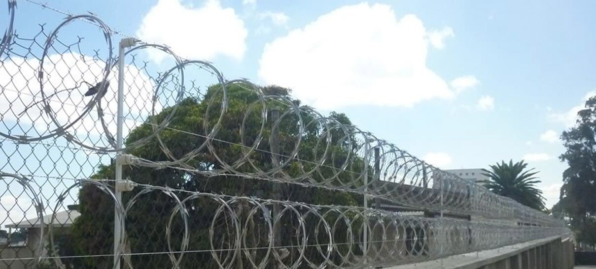 Venta e instalación de Razor Ribbon en acero inoxidable | Servicios ...