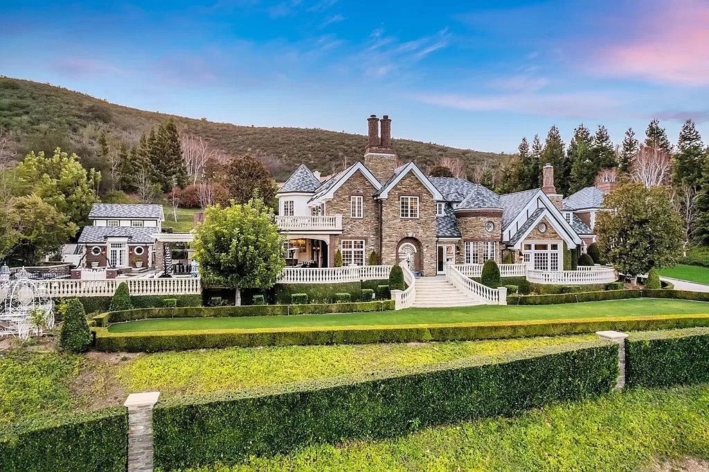 Traditional Style Estate - Fratantoni Interior Designers