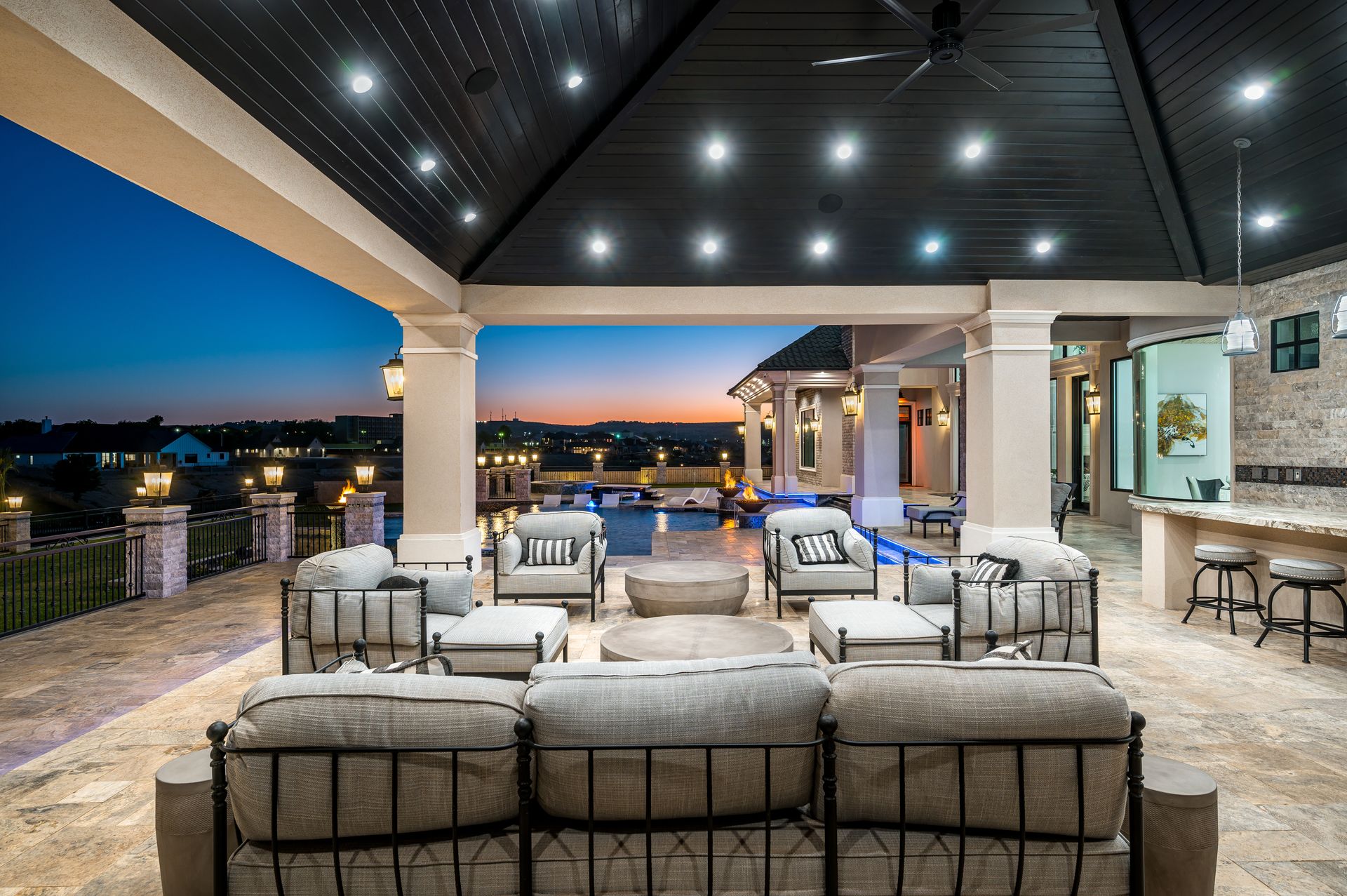 Modern Estate - Fratantoni Interior Designers