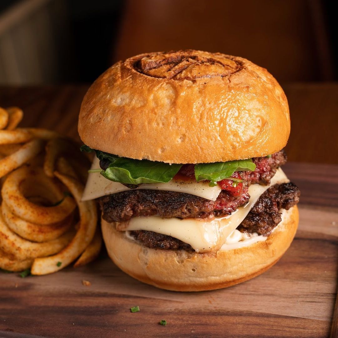 Chalet Chicago | River North Restaurant & Bar | Best Winter Restaurant