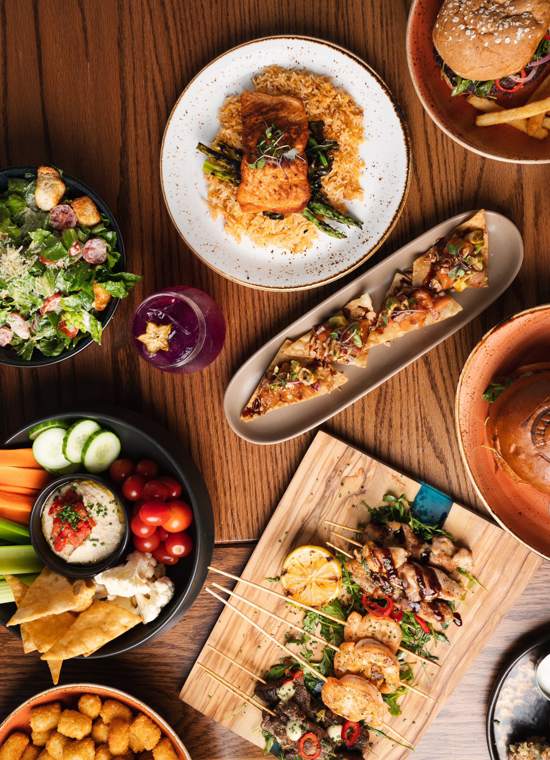 Chalet Chicago | River North American Restaurant & Bar