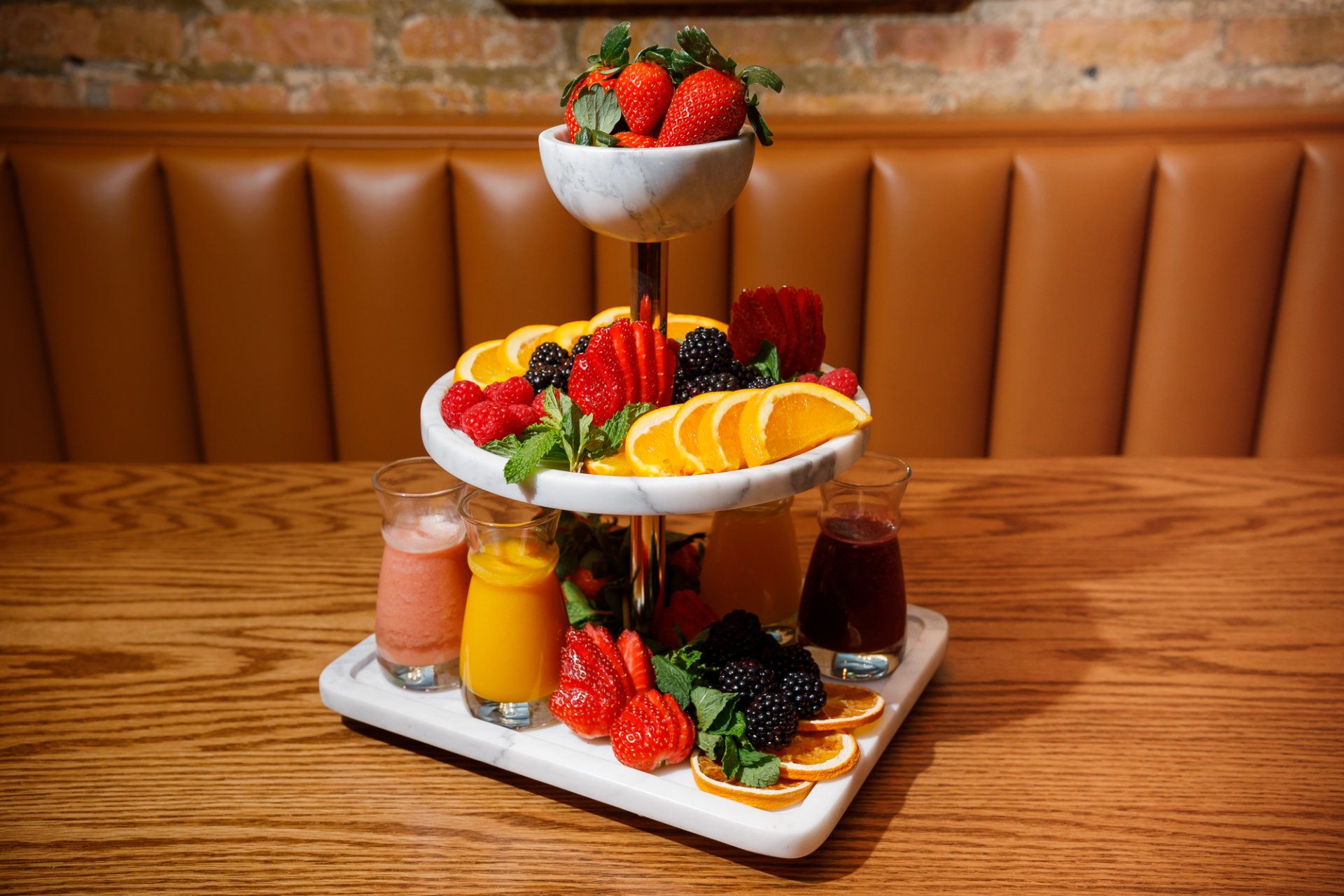 Chalet Chicago | River North American Restaurant & Bar