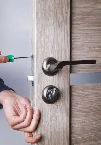 Comprehensive Mobile Locksmith Solutions | Master Locksmith