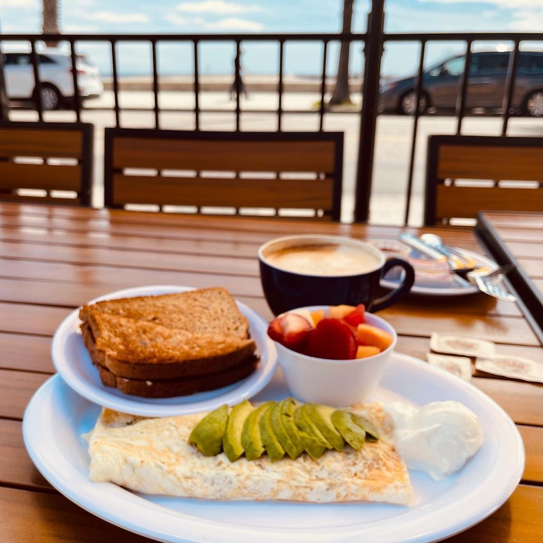 Chad's Café - Breakfast, Brunch & Lunch Santa Barbara Ocean Views