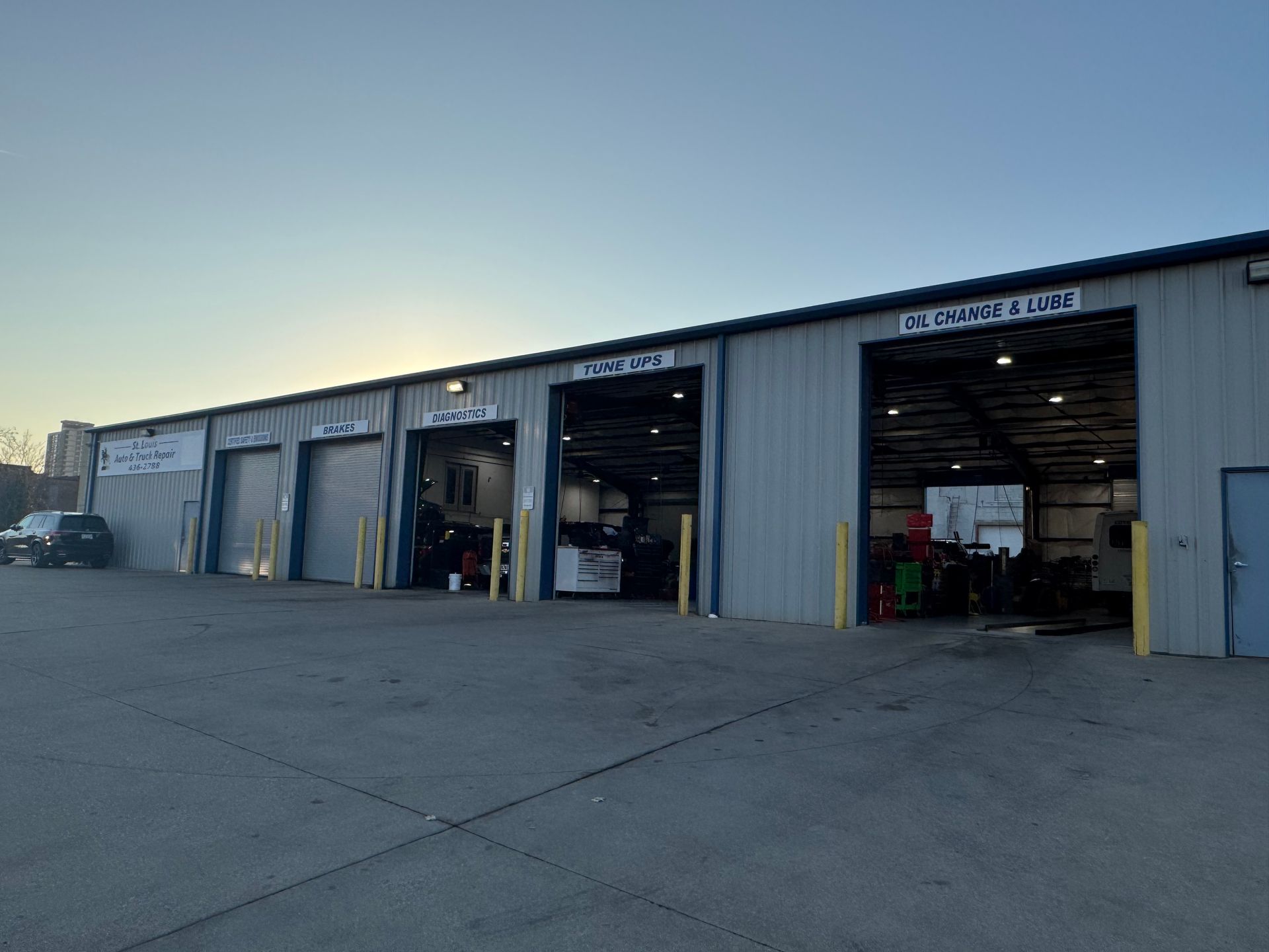About Us - St. Louis Auto & Truck Repair