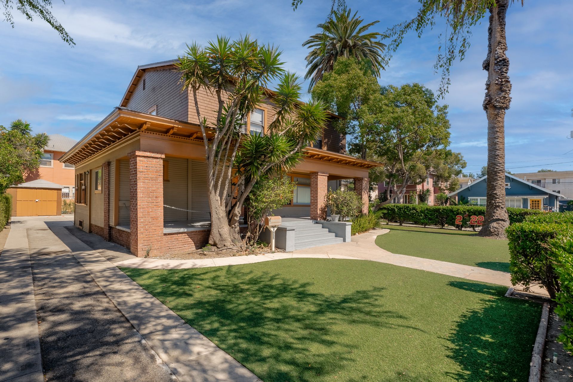 2832 Menlo Ave | Moxie Management