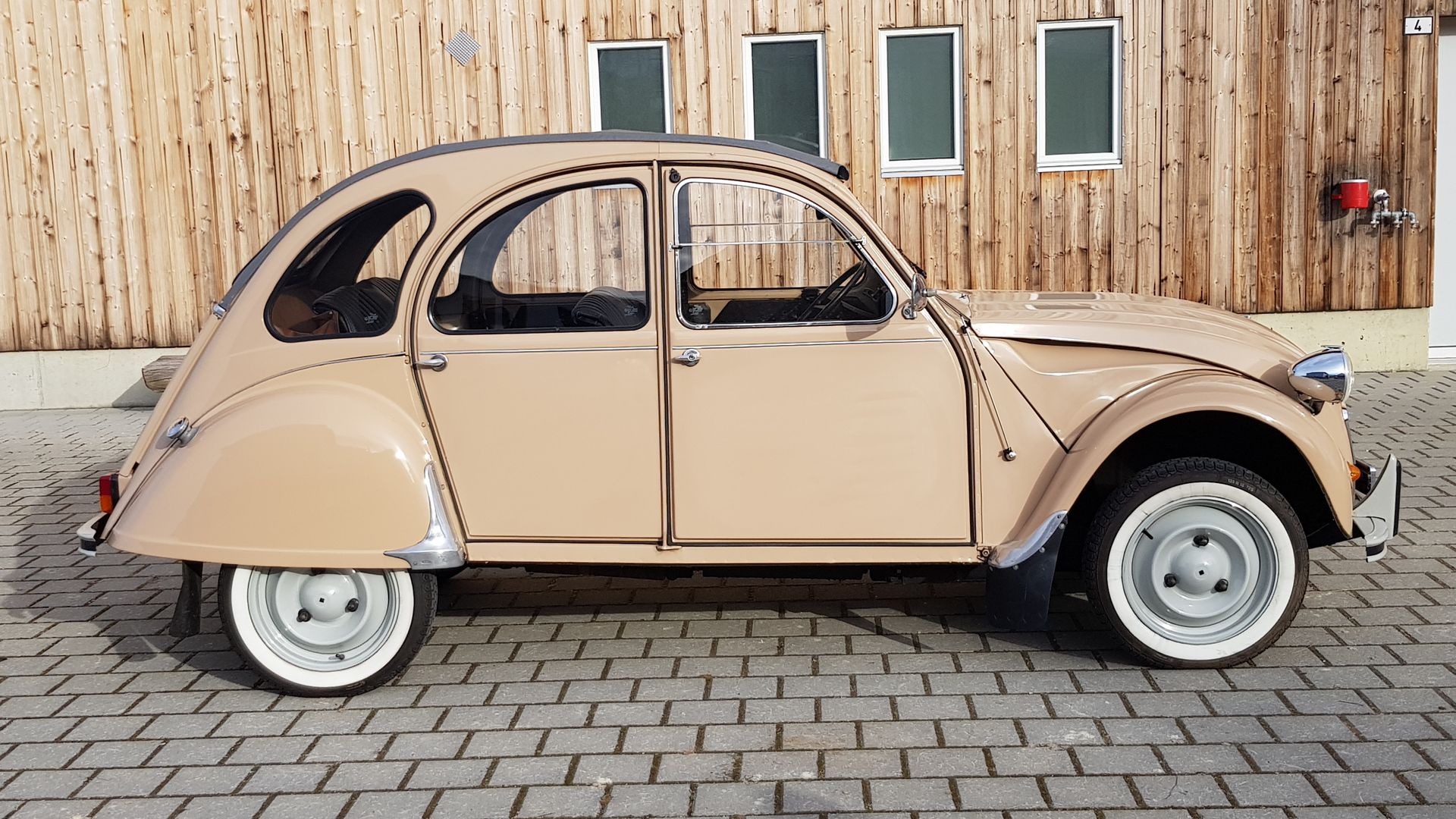 Citroën 2CV 6 (deux chevaux)