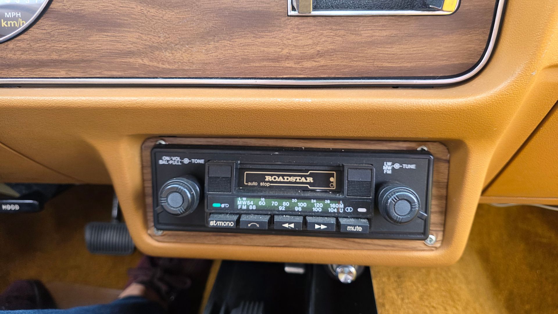 Ford Mercury Zephyr V8 4.2
