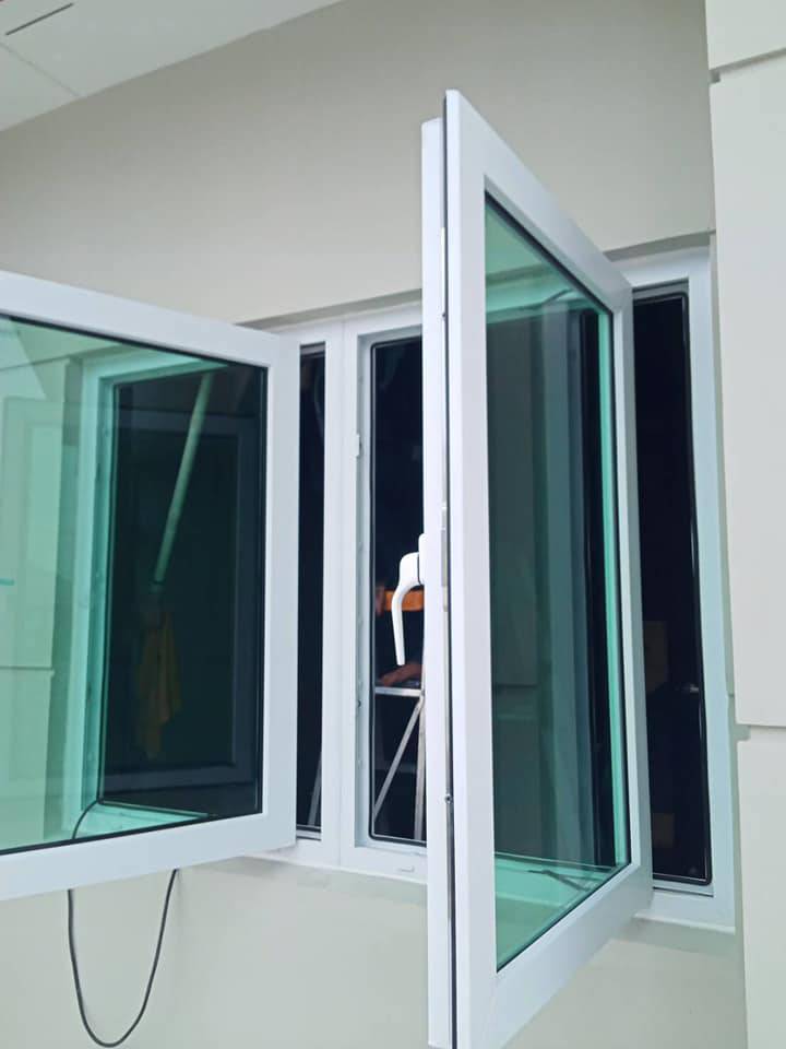 หน้าต่างกันเสียง uPVC กระจกลามิเนต 20.76 มม. โดย ZEN ACOUSTIC