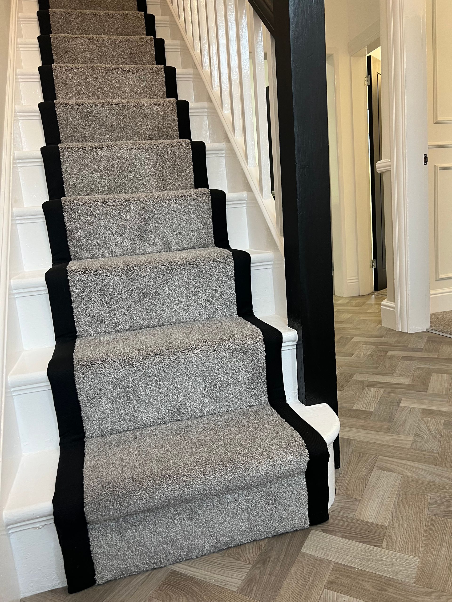 Carpets in Liverpool, Mobile Carpet Showroom - CARPETS2U.COM