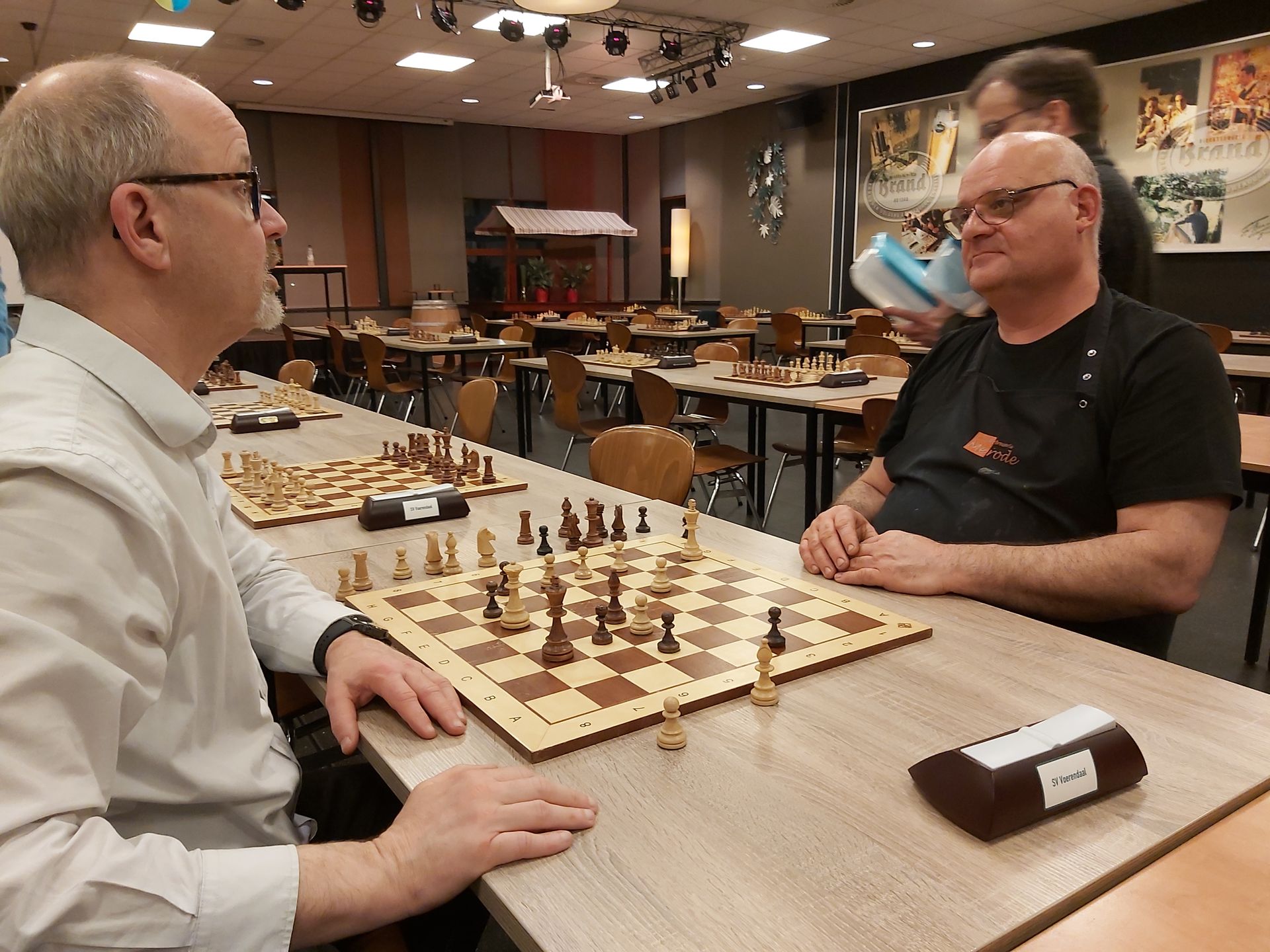 Patrick maakt remise tegen Rene