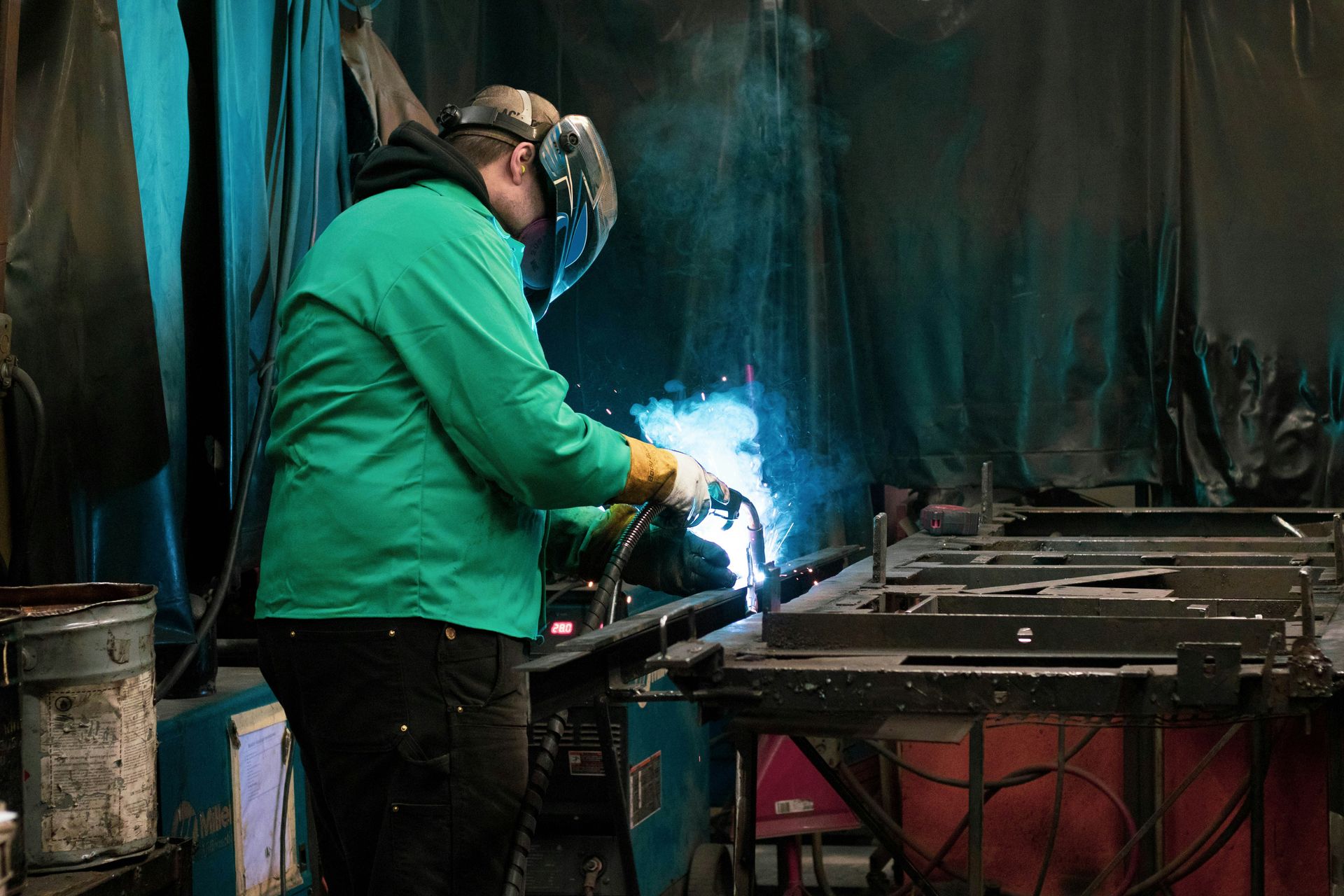 Best Welding Practices for Outdoors, Cold, Heat, and Humidity