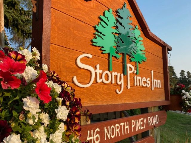 Gallery | Story Pines Inn