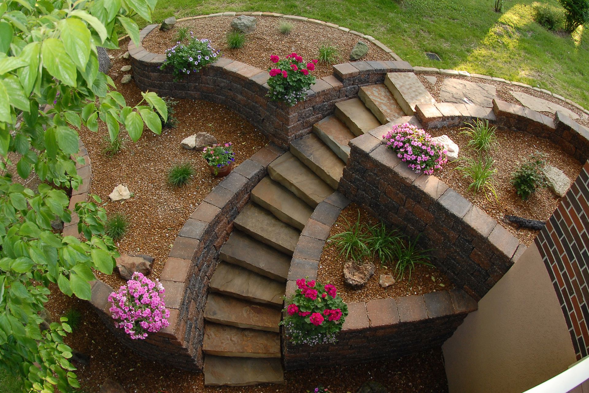 Natural Landscaping Stone in Mid-MO | Stockman Stoneworks