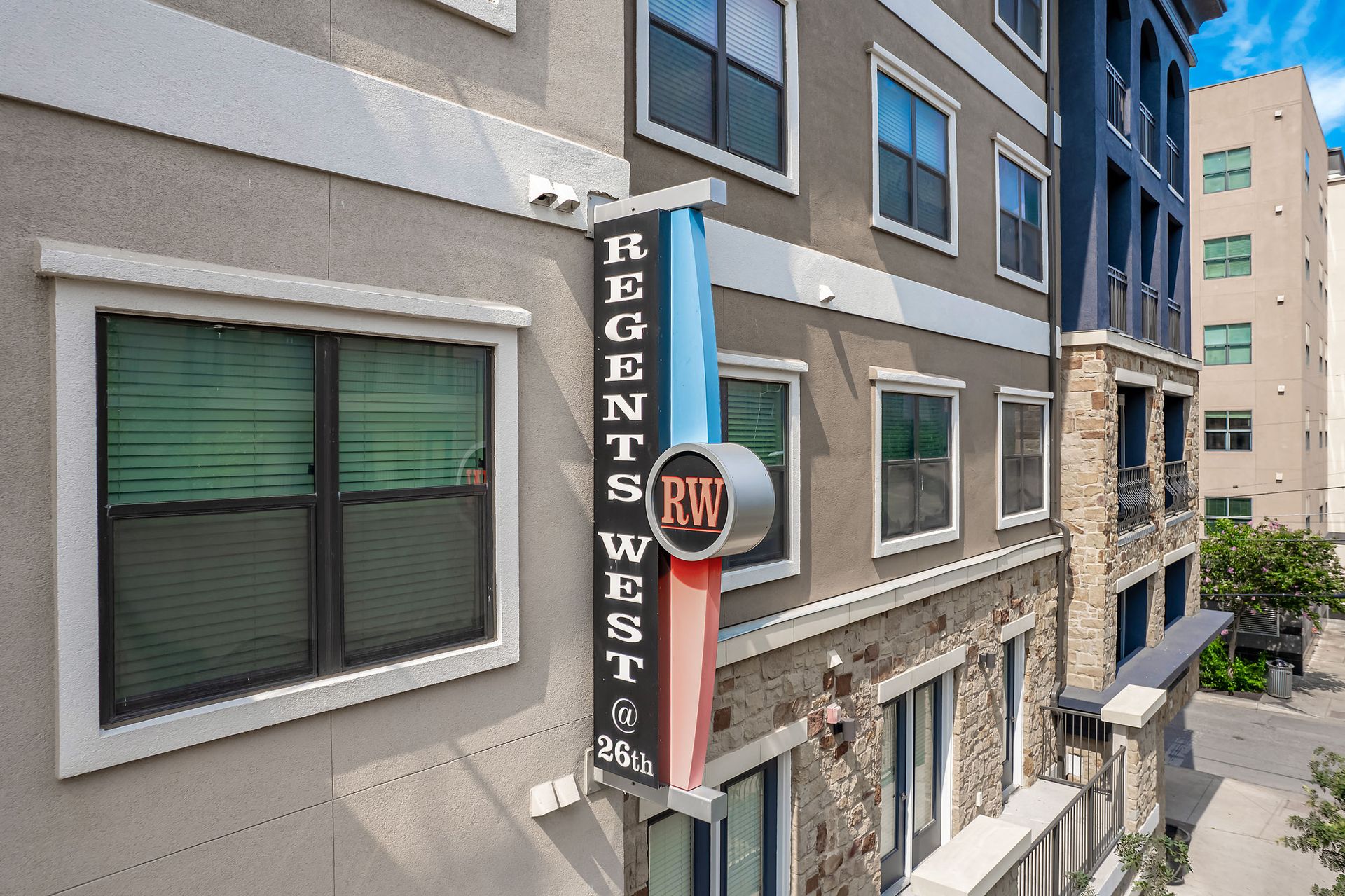 Photos of Regents West at 26th | Student Apartments in Austin, TX