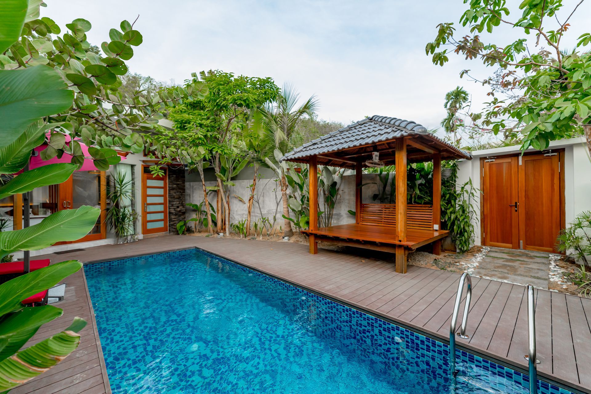 Luxurious Private Pool Villas at Maneh Villa Langkawi