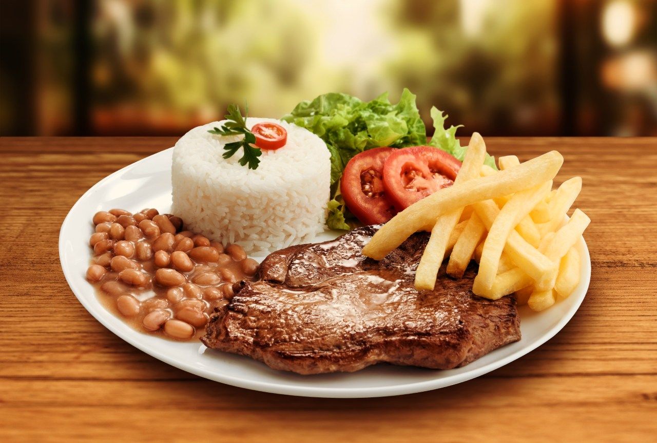 Prato feito: a refeição completa para o seu dia