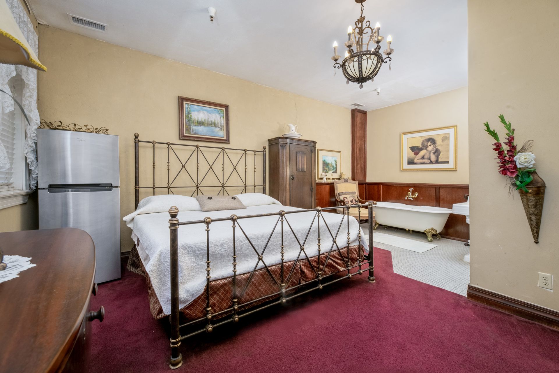 The Ione Hotel - Ione, CA