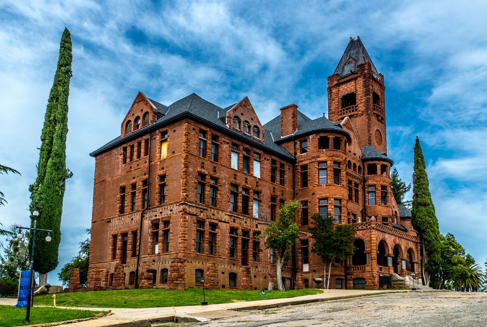 The history of famous Preston Castle.