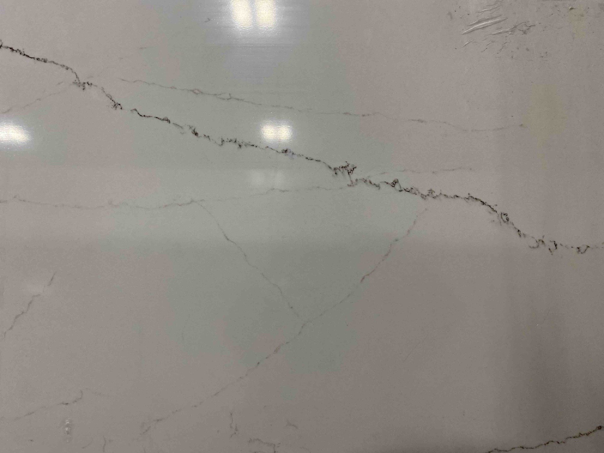 Design Surfaces Tile and Stone | Granite Countertops | Quartz Countertops