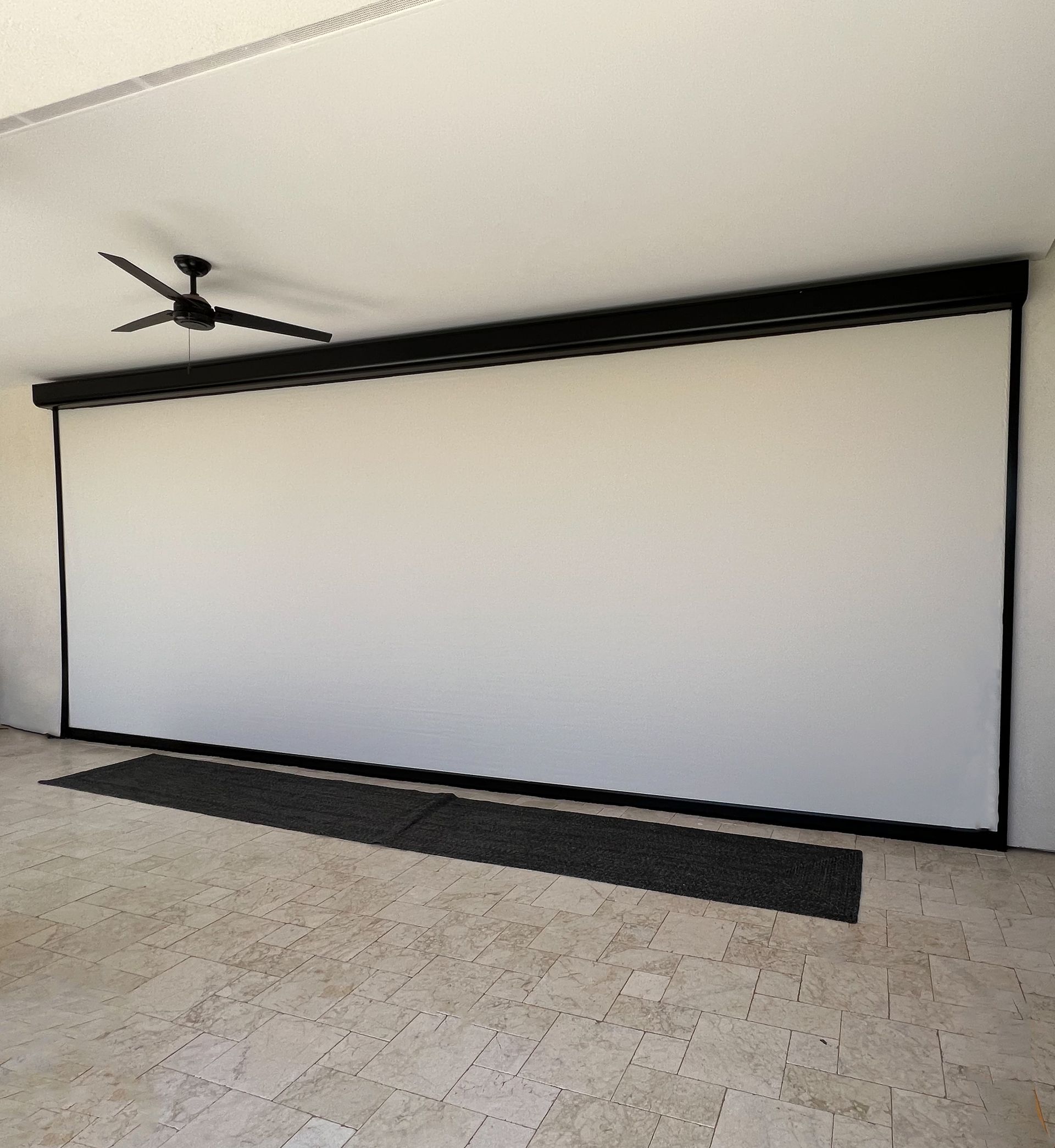 Motorized Retractable Screens Indianapolis | Strongland Screens