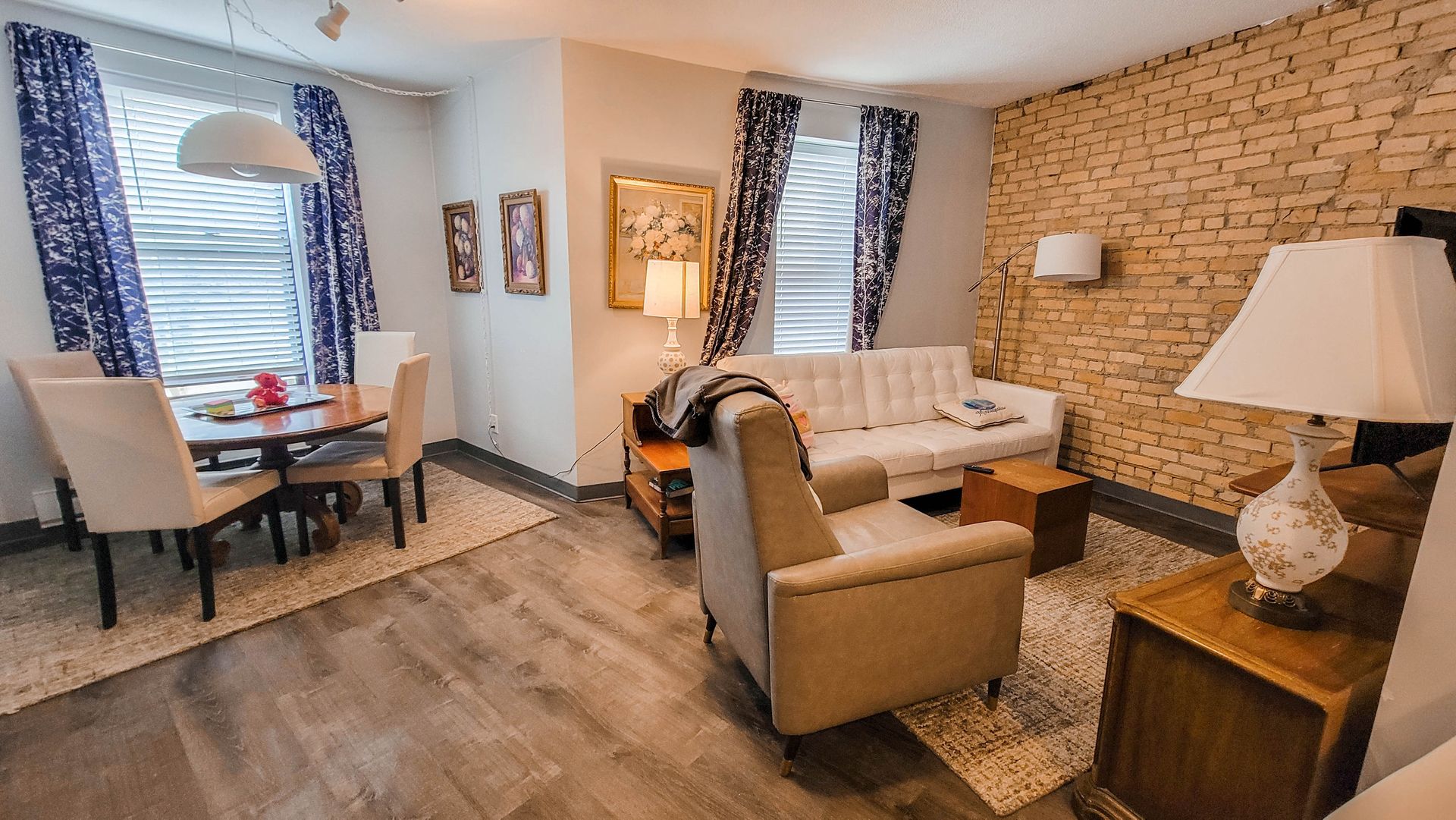 Elliot East | Minneapolis, MN | 1st Select