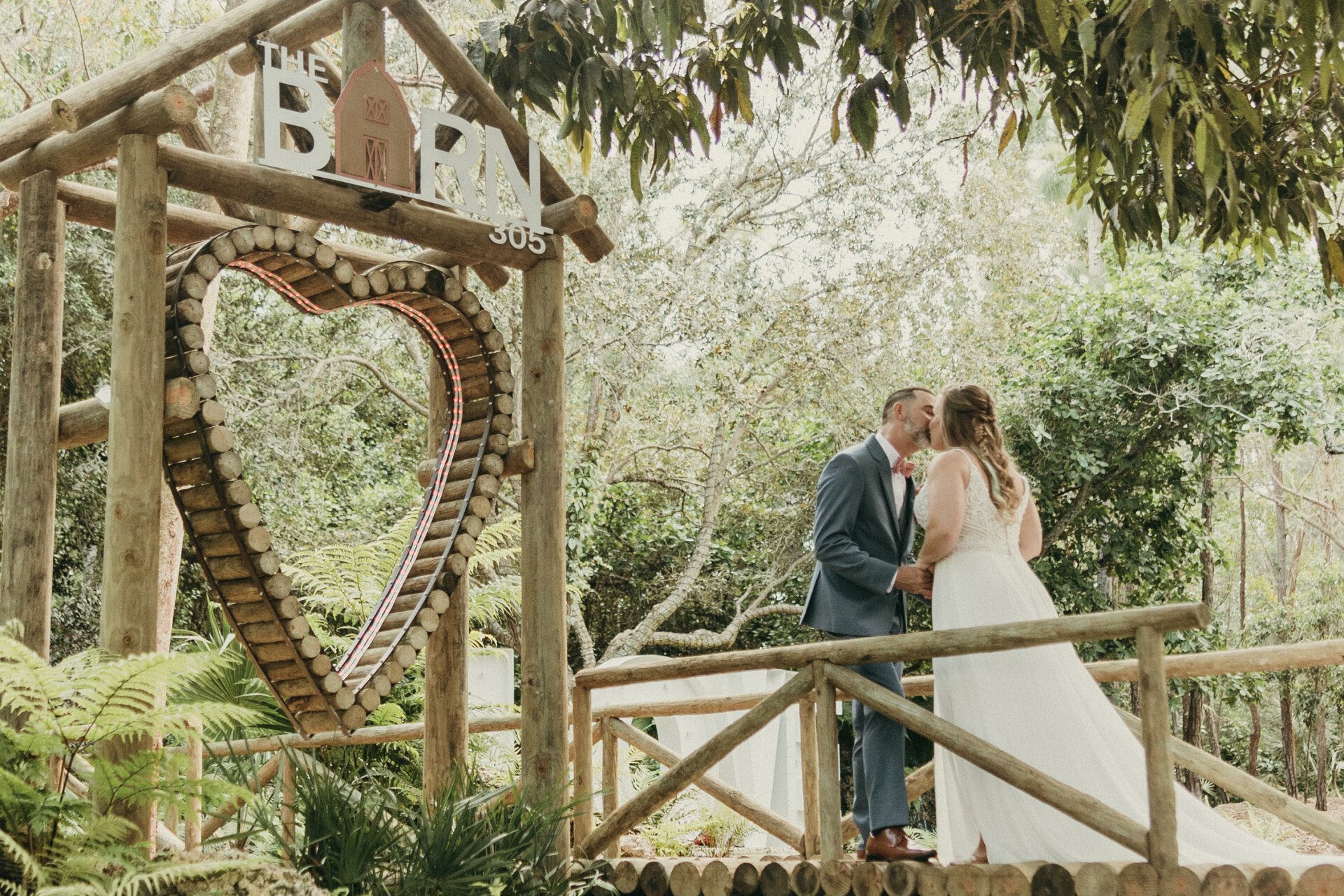 Miami Wedding Venue With All Amenities | The Barn 305