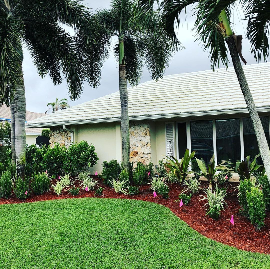 Contact Landscape Specialists | Jupiter, FL | Pura Vida